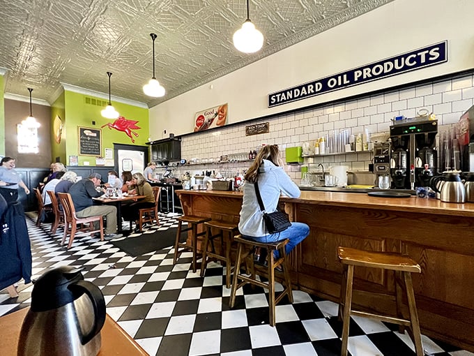 nick&rsquo;s downtown diner 3