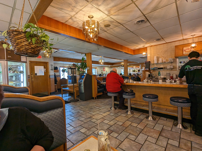 oak creek diner 2