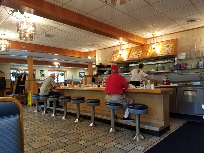oak creek diner 5