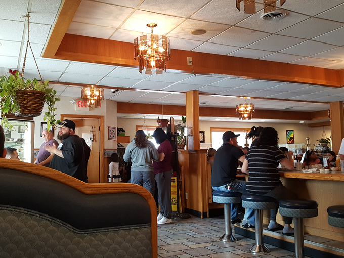 oak creek diner 6