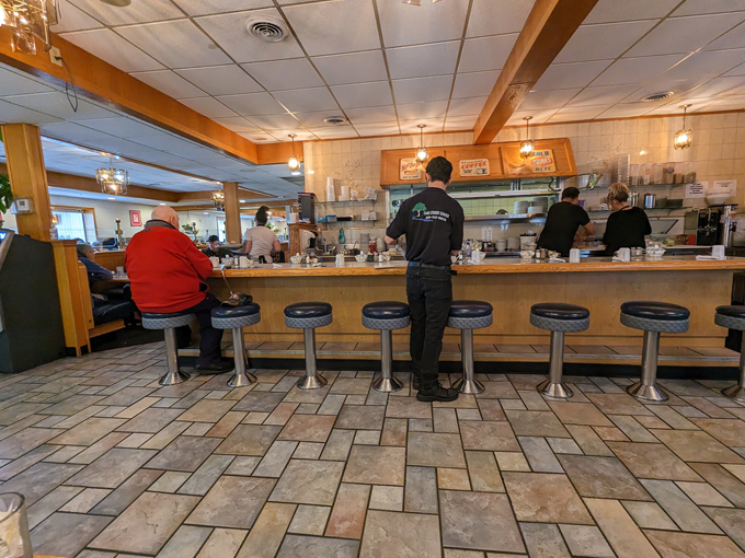 oak creek diner 9