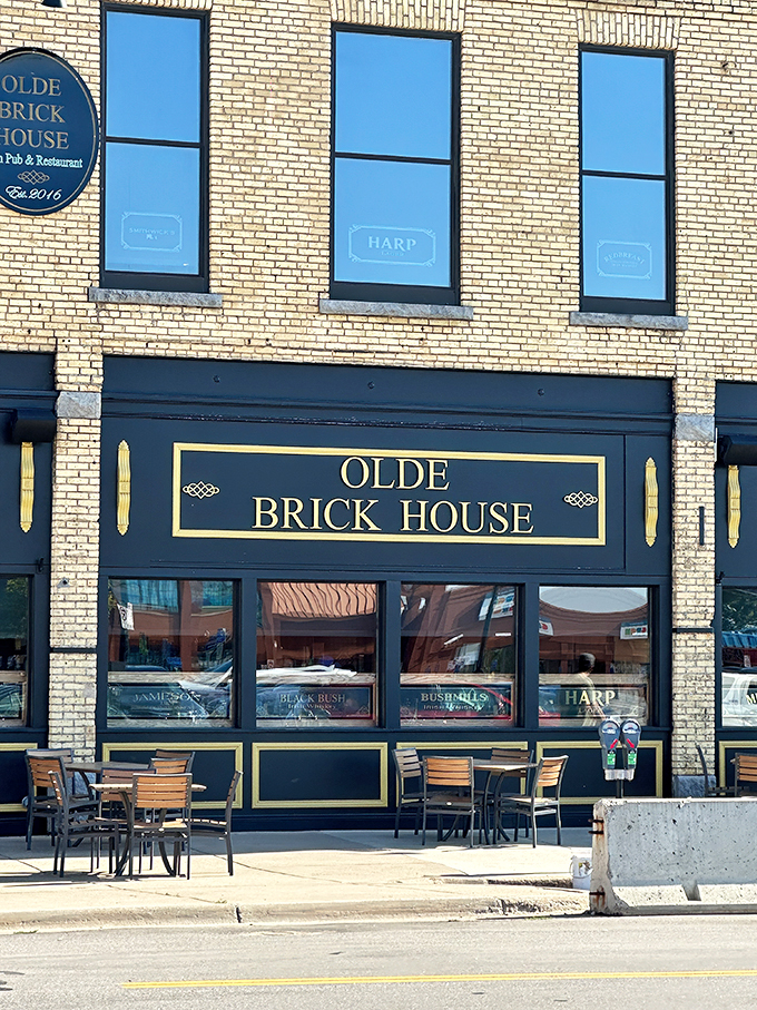 olde brick house 1