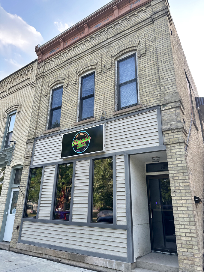 patrick&rsquo;s arcade bar 1