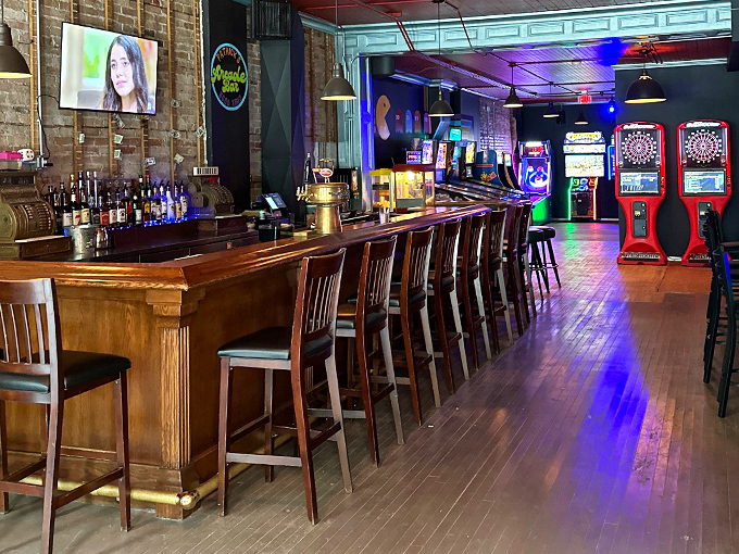 patrick&rsquo;s arcade bar 4