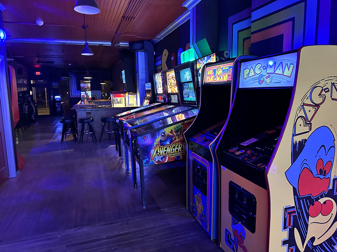 patrick&rsquo;s arcade bar 5