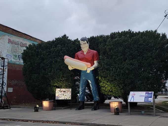 paul bunyon in atlanta, il 3