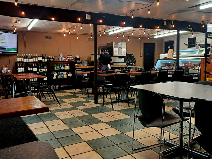 pinegrove market & deli 2