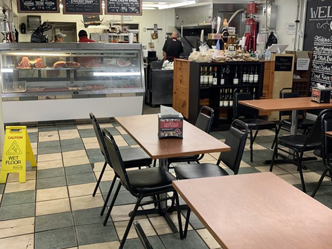 pinegrove market & deli 2