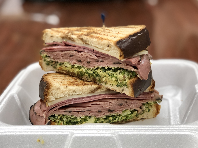 pinegrove market & deli 3