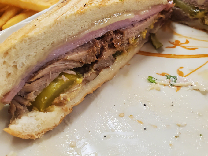 pinegrove market & deli 6