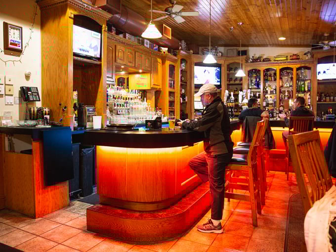 pistol pete's pizza and grill 6