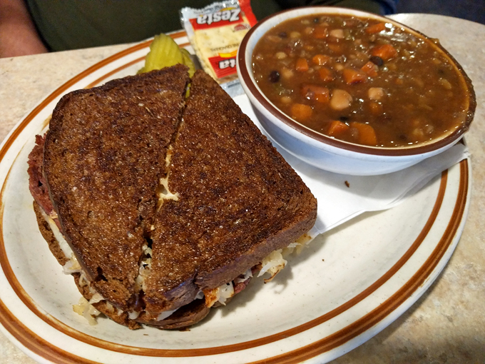 randy's family restaurant 7