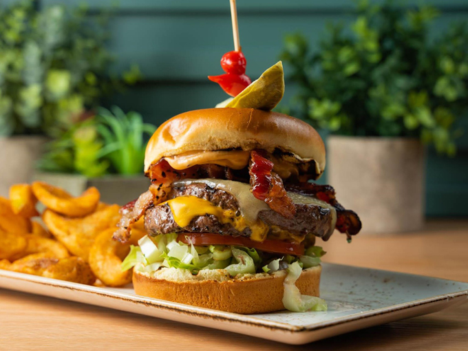 rascal modern american diner & bar 4