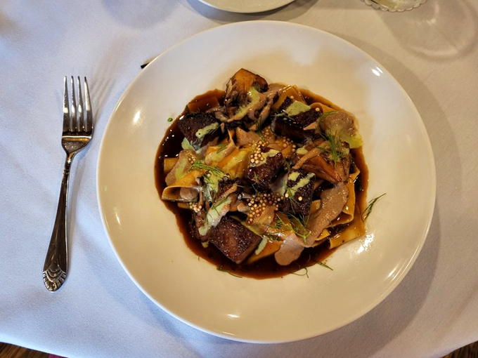 red circle inn & bistro 6