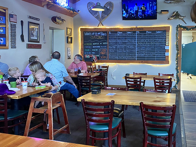 red pines bar & grill 2