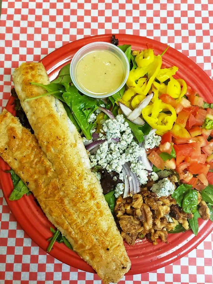 red pines bar & grill 3