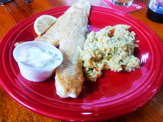 red pines bar & grill 4