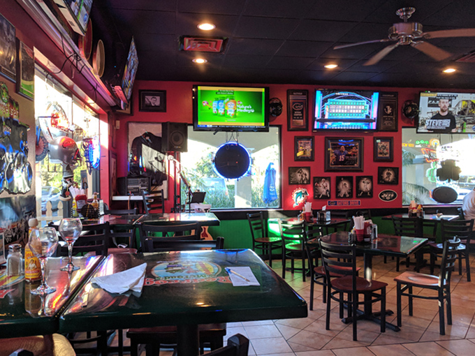 redfrog & mctoad's grub n pub 8