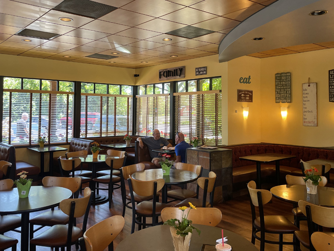 robert's frozen custard 2