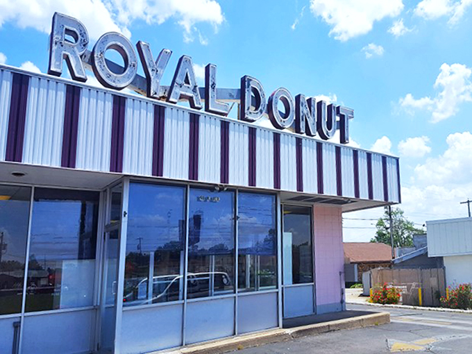 royal donut (danville)