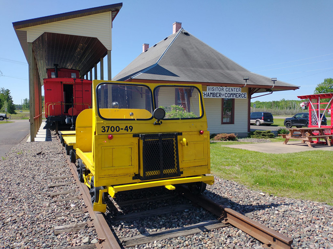 rusk county visitor center 9