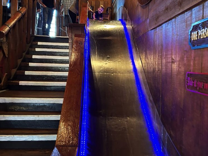 rustler&rsquo;s rooste 9