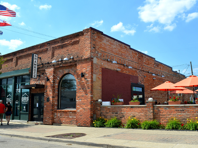 shamrock pub in utica, mi 1