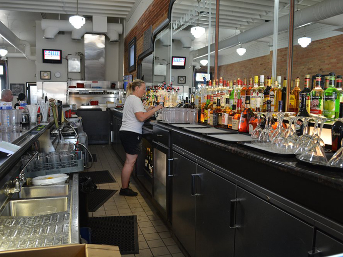 shamrock pub in utica, mi 9