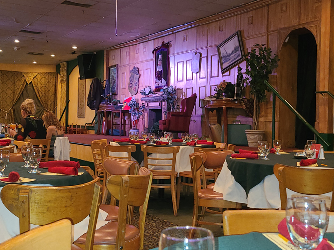 sleuths mystery dinner shows 8