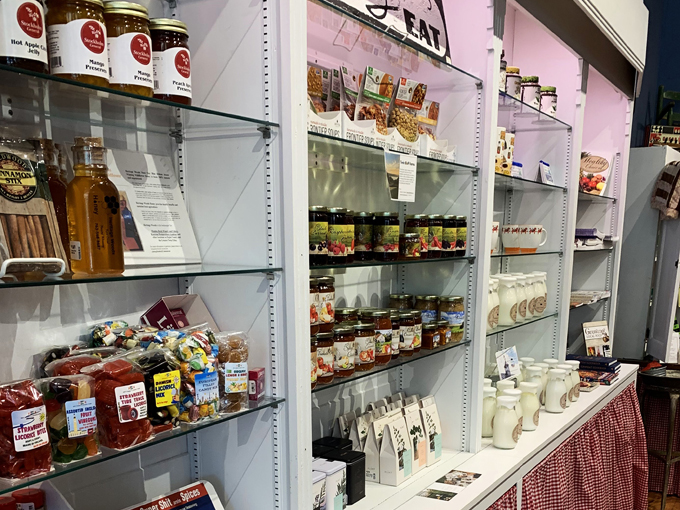 stockholm pie and general store 8