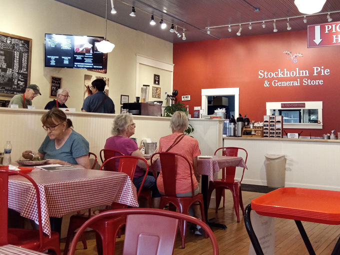 stockholm pie and general store 9