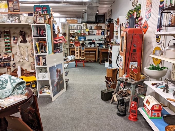 sugar creek antiques mall 2