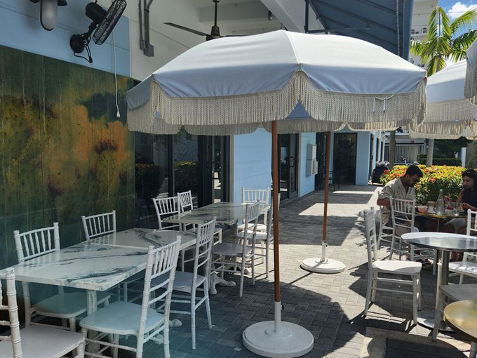 sunny side cafe & eatery 8