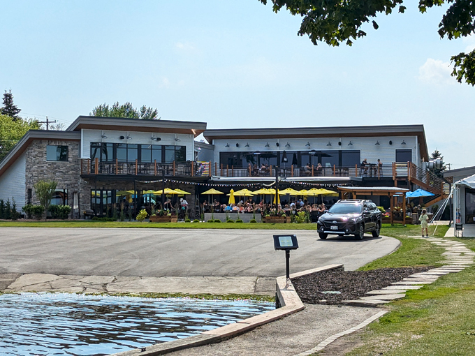 tj's harbor restaurant 1