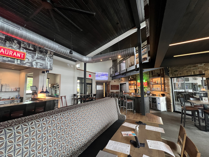 tj's harbor restaurant 7