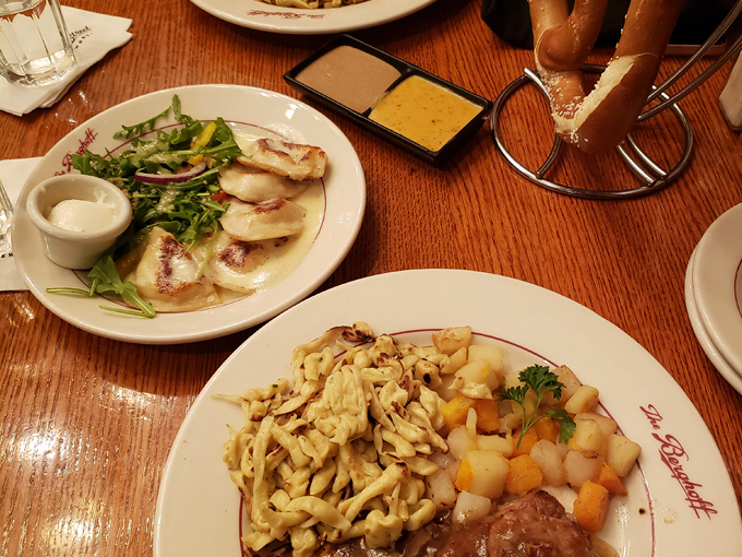 the berghoff restaurant 7