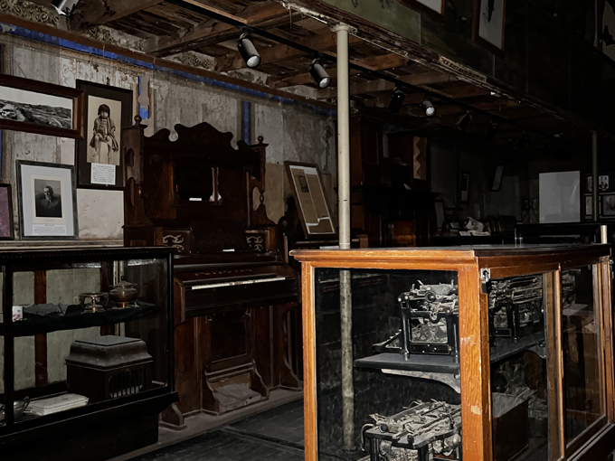 the birdcage theatre in tombstone, arizona 9