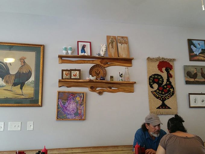 the blue hen caf&eacute; 7