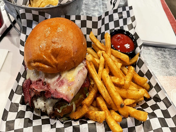 the hudson eatery & bar 6