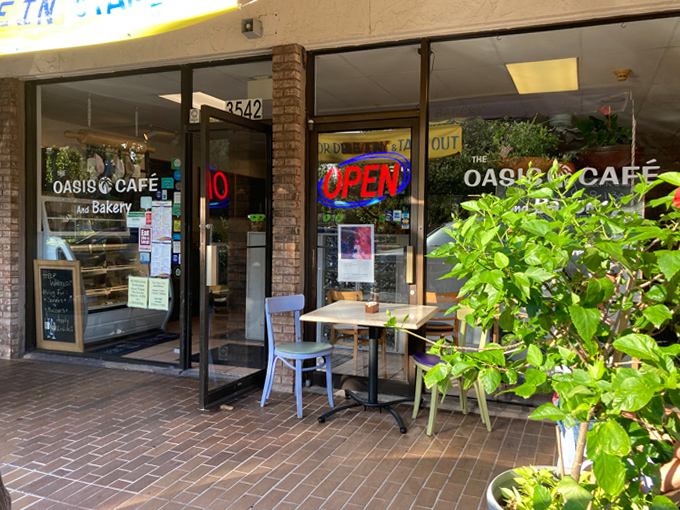 the oasis cafe & bakery 1