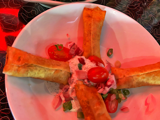 the red brick tap & grill 3