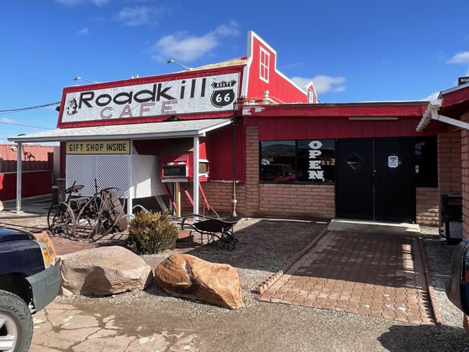 the roadkill cafe 7