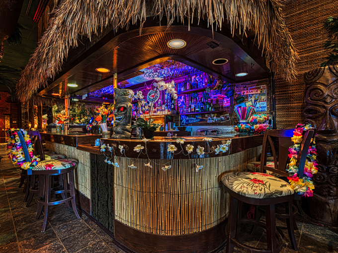 the tiki terrace (des plaines)