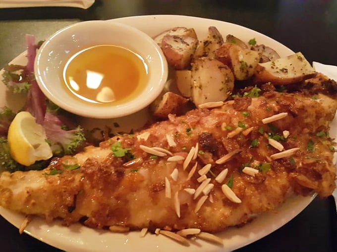 the white horse restaurant & bar 4