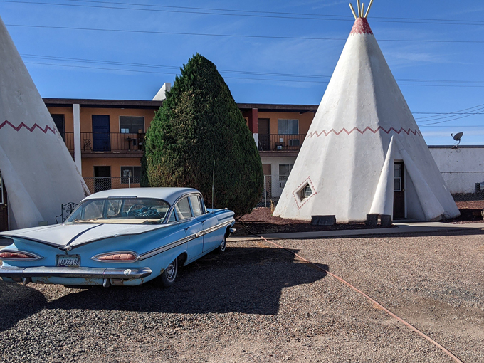 the wigwam motel in holbrook, arizona 3