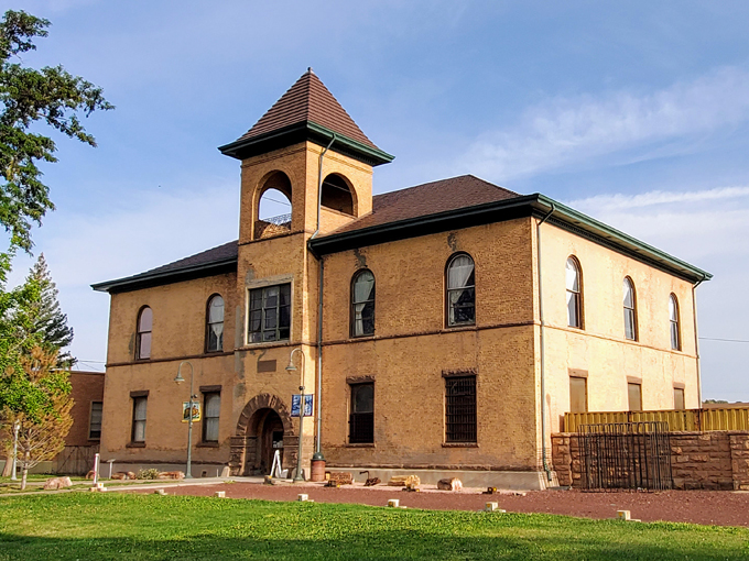the wigwam motel in holbrook, arizona 5