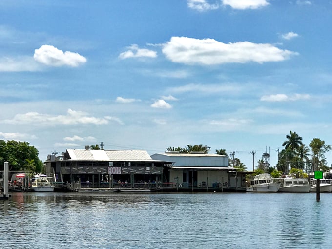 triad seafood cafe 8