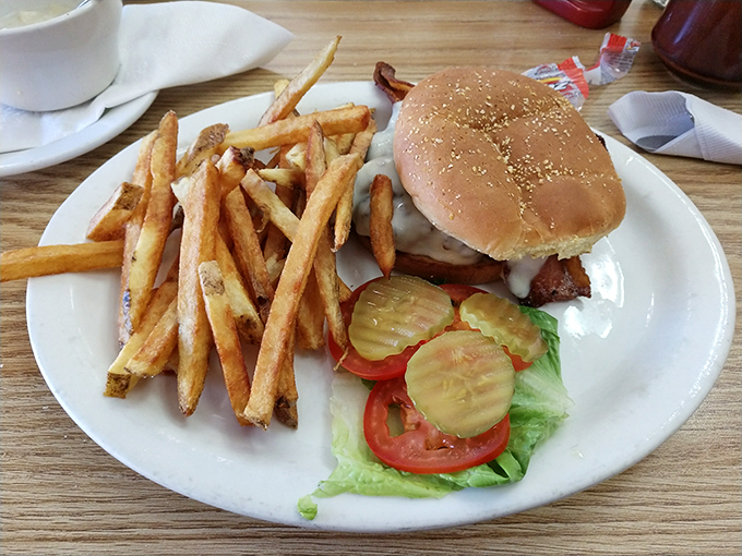 uncle tom's pancake house 9