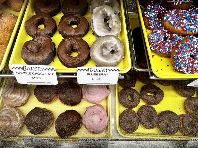 van's pastry shoppe 3