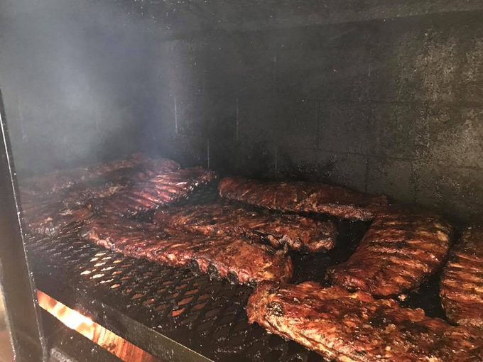 wood n' hog barbecue catering 8